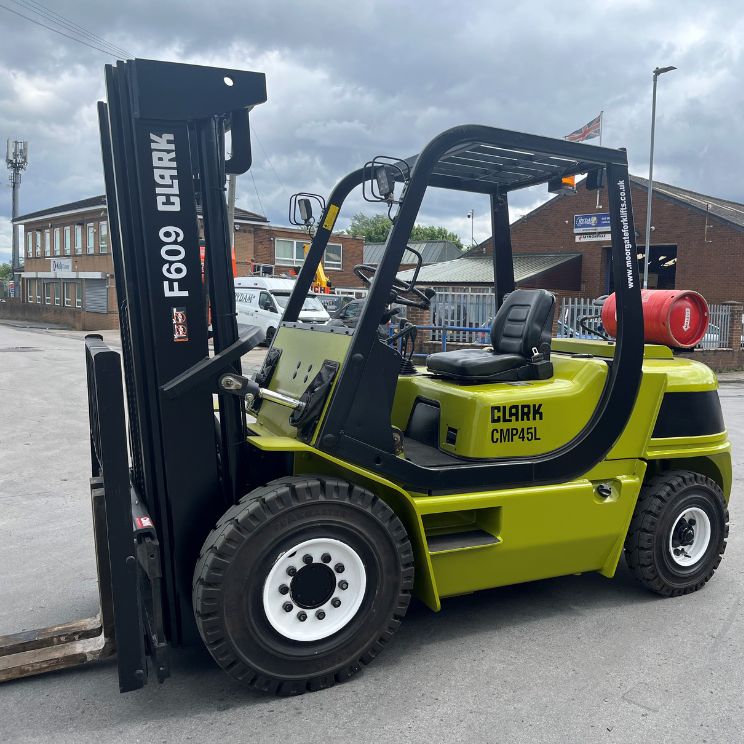 Clark CMP45L 4500KGS LPG Forklift Truck - Moorgate Forklifts